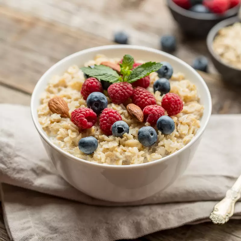 Berry Oatmeal | Best Oatmeal Recipe for GLP-1 Weight Loss
