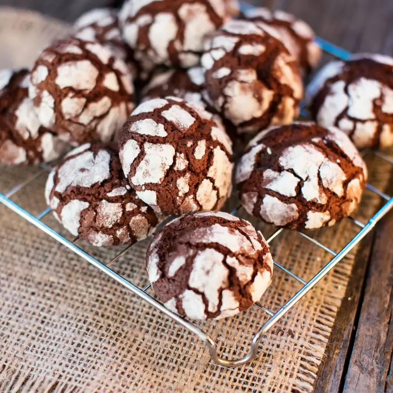 Heart Healthy Chocolate Crinkle Cookies